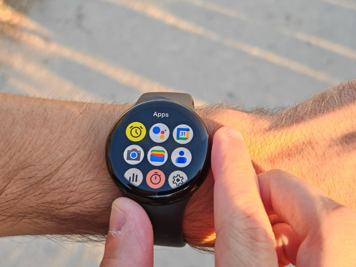 Google pode complicar chamadas SOS no Pixel Watch - 4gnews