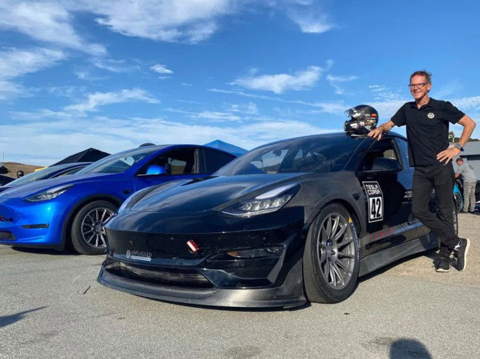 Tesla Model 3 "tuning" bate impensável record do mítico protótipo Model ...