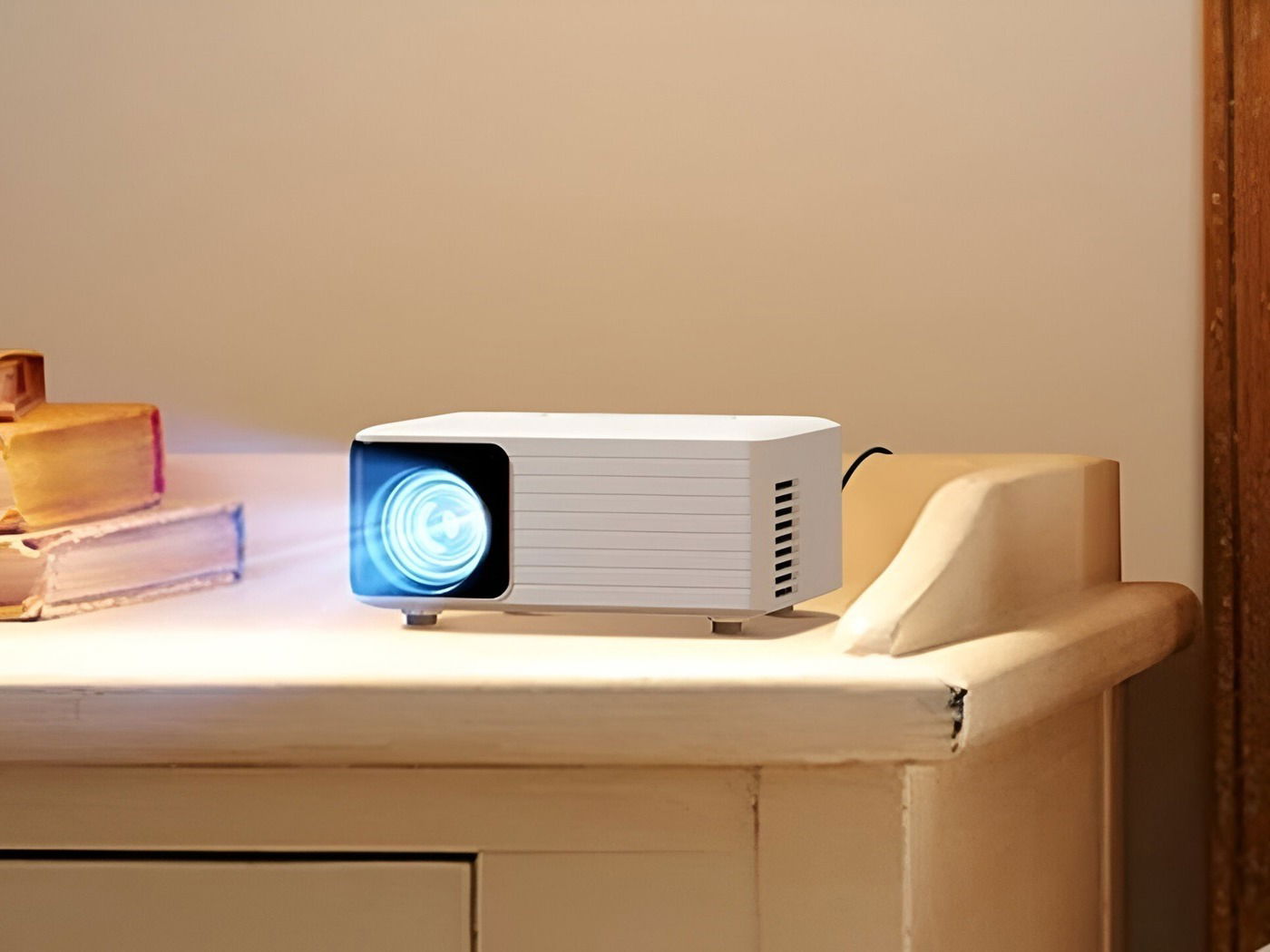 Mini projetor para smartphone, tablet, PC e mais agora mais barato na ...