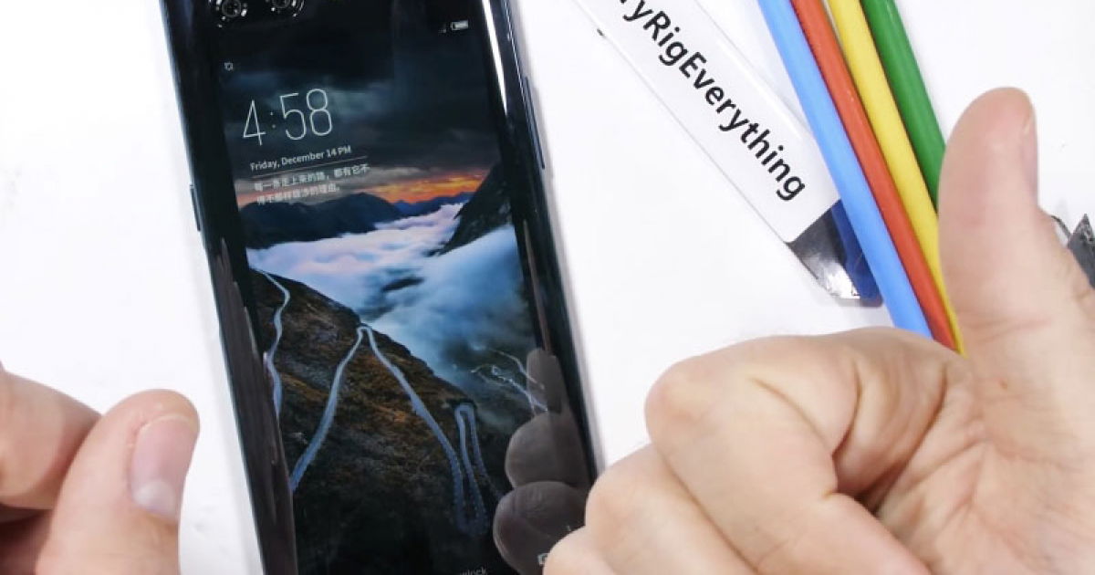 Nubia X, o smartphone Android com 2 ecrãs no canal Jerry Rig Everything ...