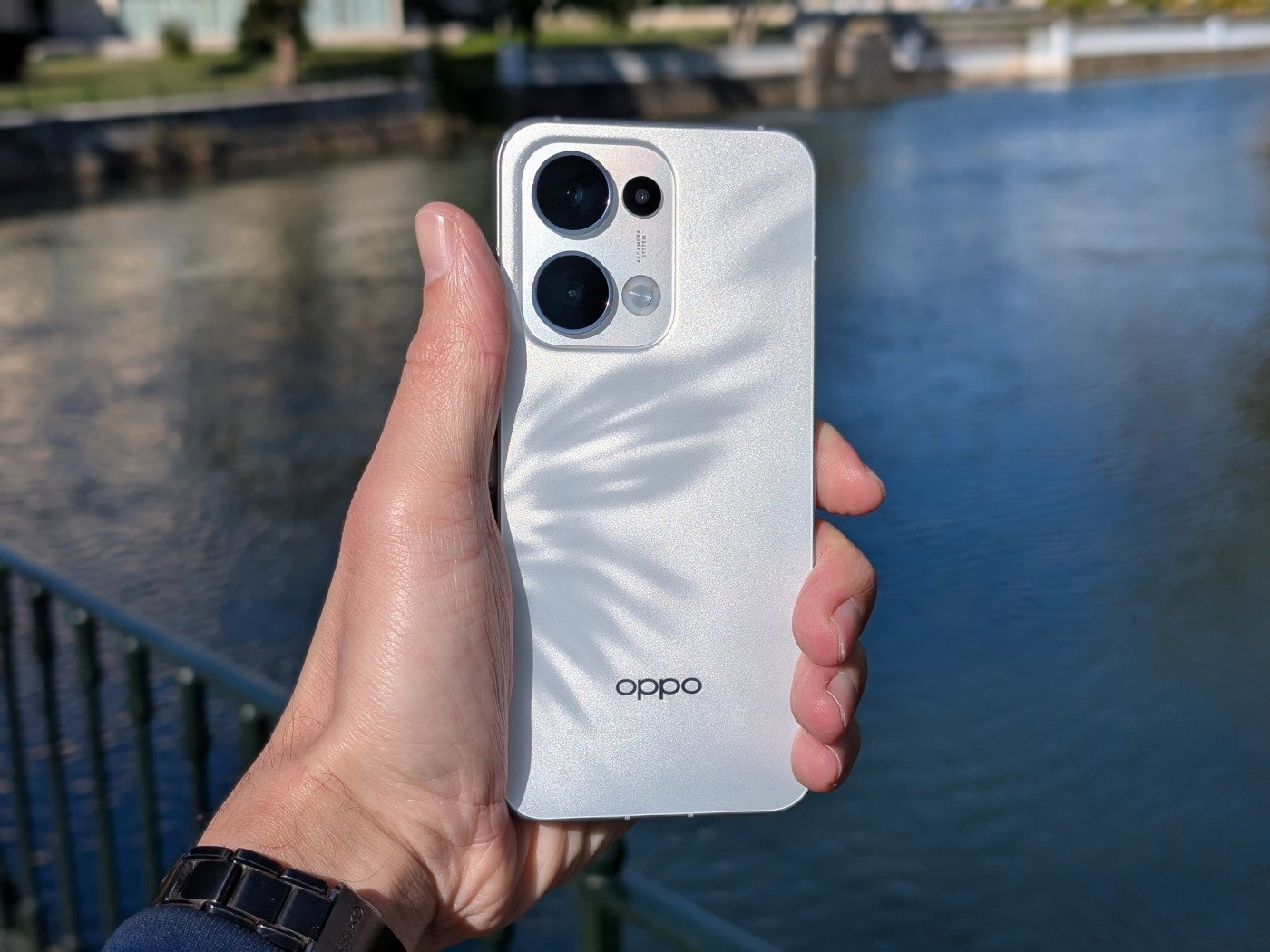 OPPO Reno13 review: design voa e a bateria acompanha - 4gnews