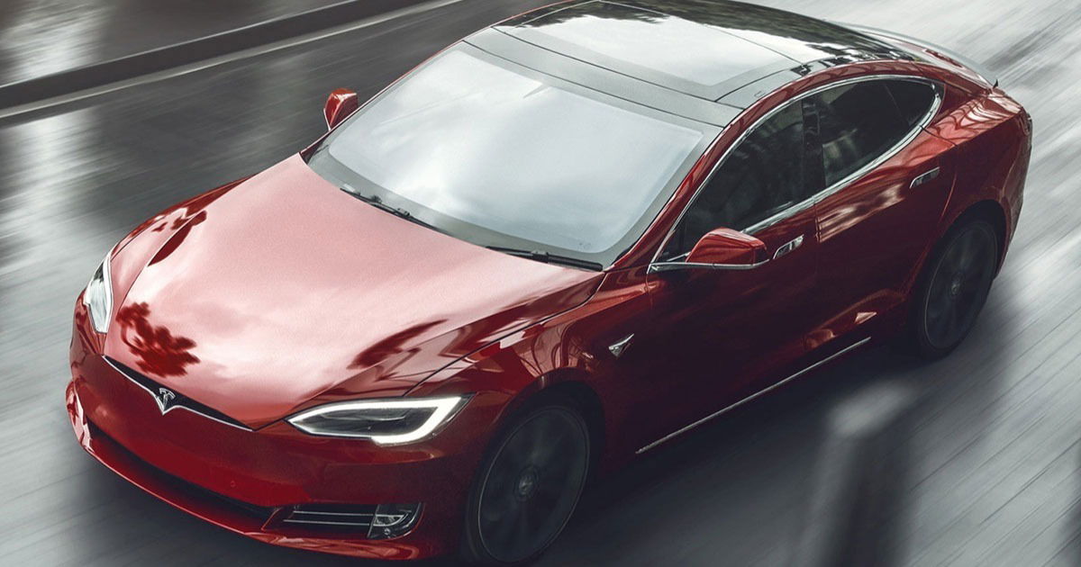 Tesla Model S Plaid vaporizou recorde do McLaren P1 na pista de Laguna ...