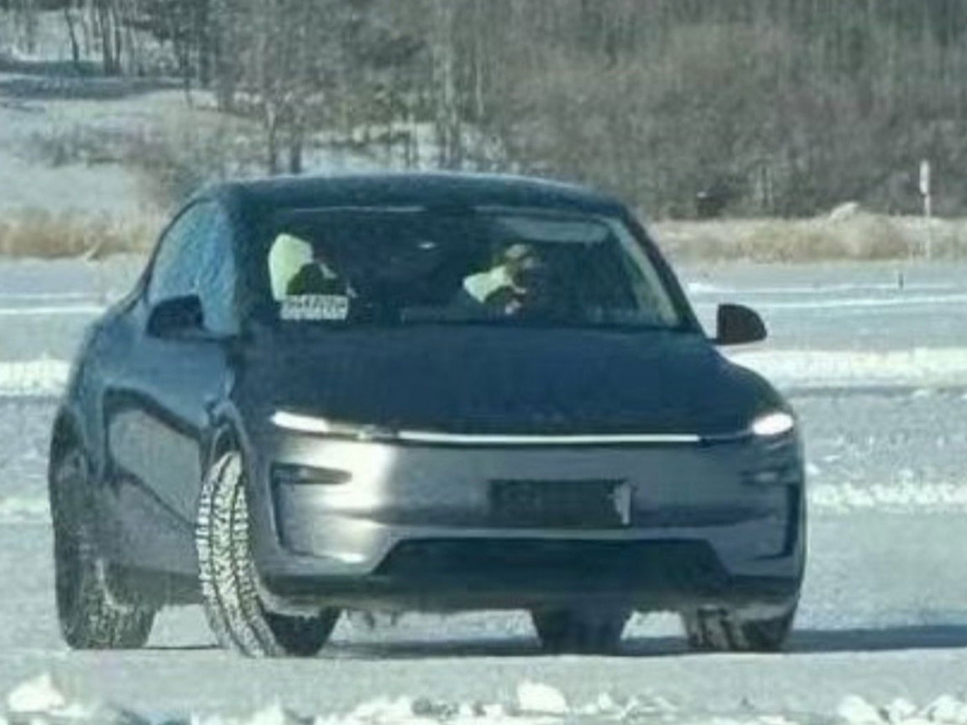 Tesla Model Y Juniper: Vê aqui as imagens reais do novo bólide - 4gnews