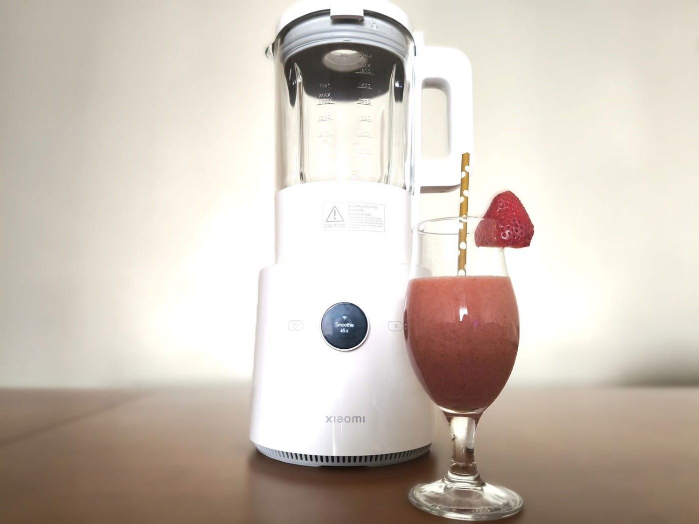 Xiaomi Smart Blender review: liquidificadora com espírito de robô de ...